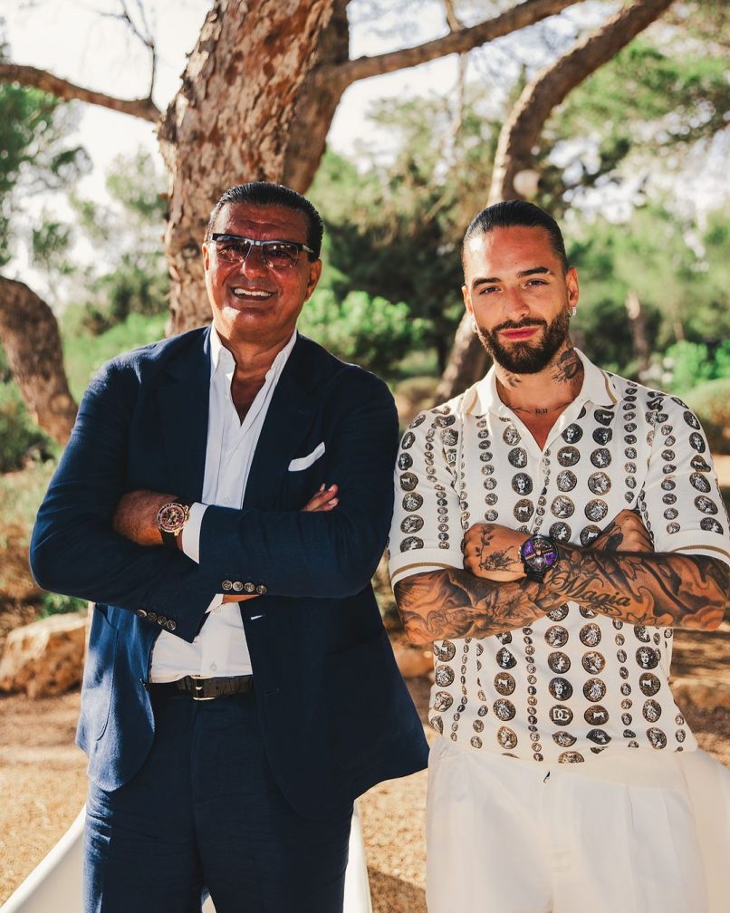 MALUMA PRESENTA UN RELOJ PERSONALIZADO “DON JUAN” Y UN COLLAR “1 OF 1 ...